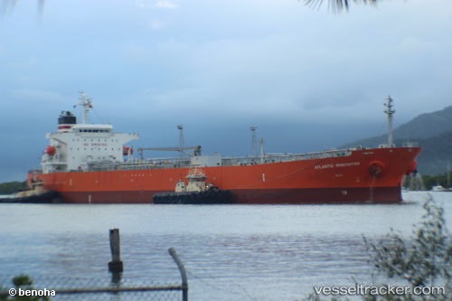 Current position of Oil Products Tanker Ardmore Sealeader (IMO 9367712 ...